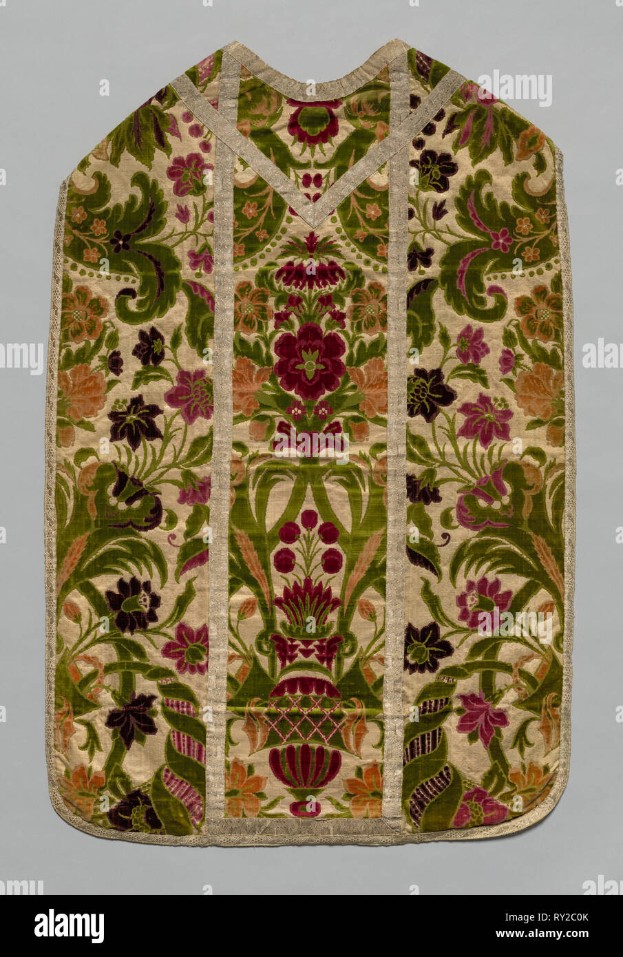 Woven polychrome silk and gilt metal threads hi-res stock photography ...