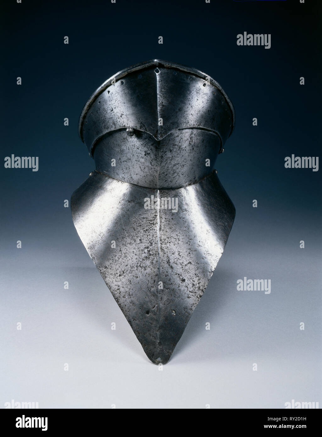 Gothic bevor hi-res stock photography and images - Alamy