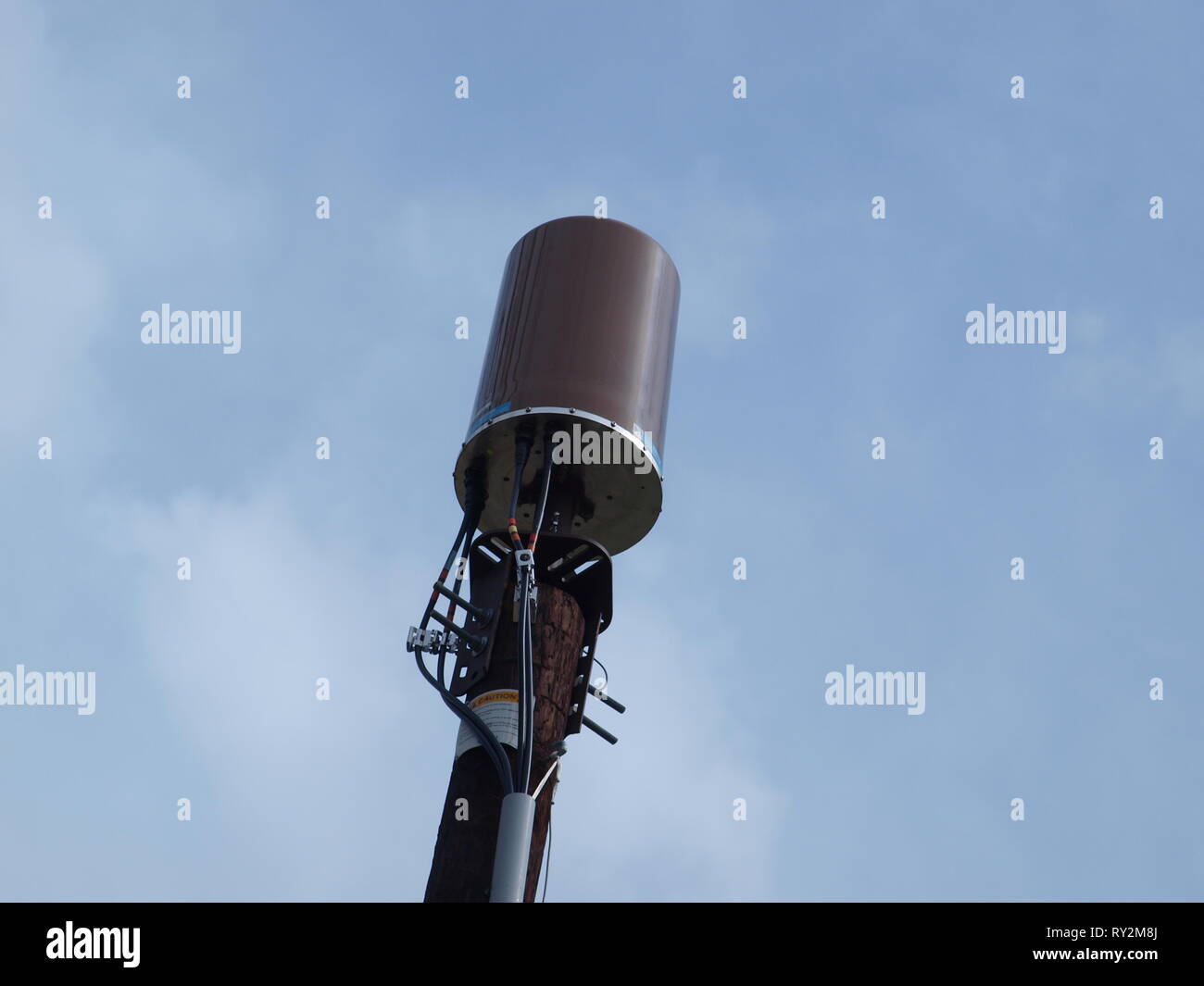 Advanced antenna systems for 5g hi-res stock photography and images - Alamy
