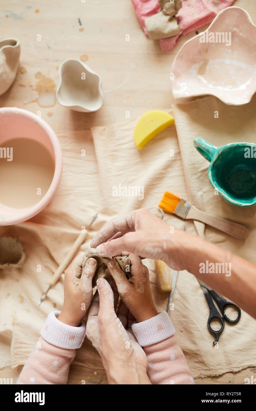 Child doing art hi-res stock photography and images - Alamy