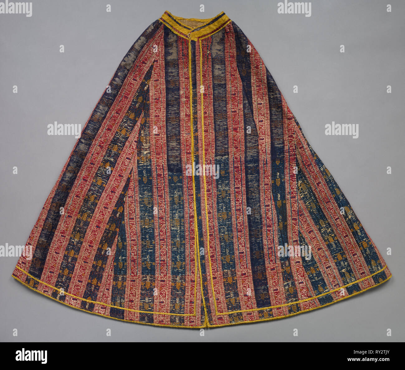 Mantle of the virgin hi-res stock photography and images - Alamy