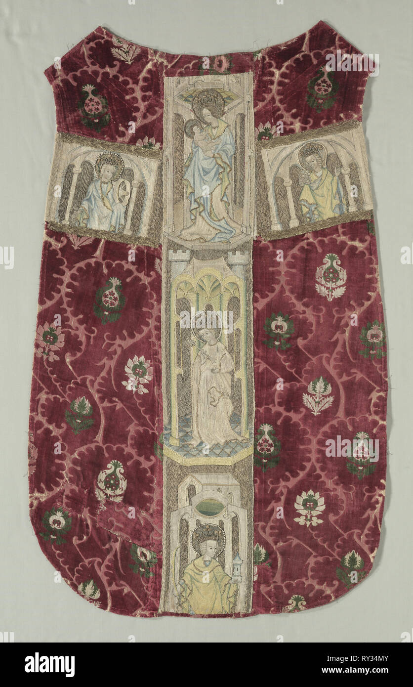 Embroidered orphrey band hi-res stock photography and images - Alamy