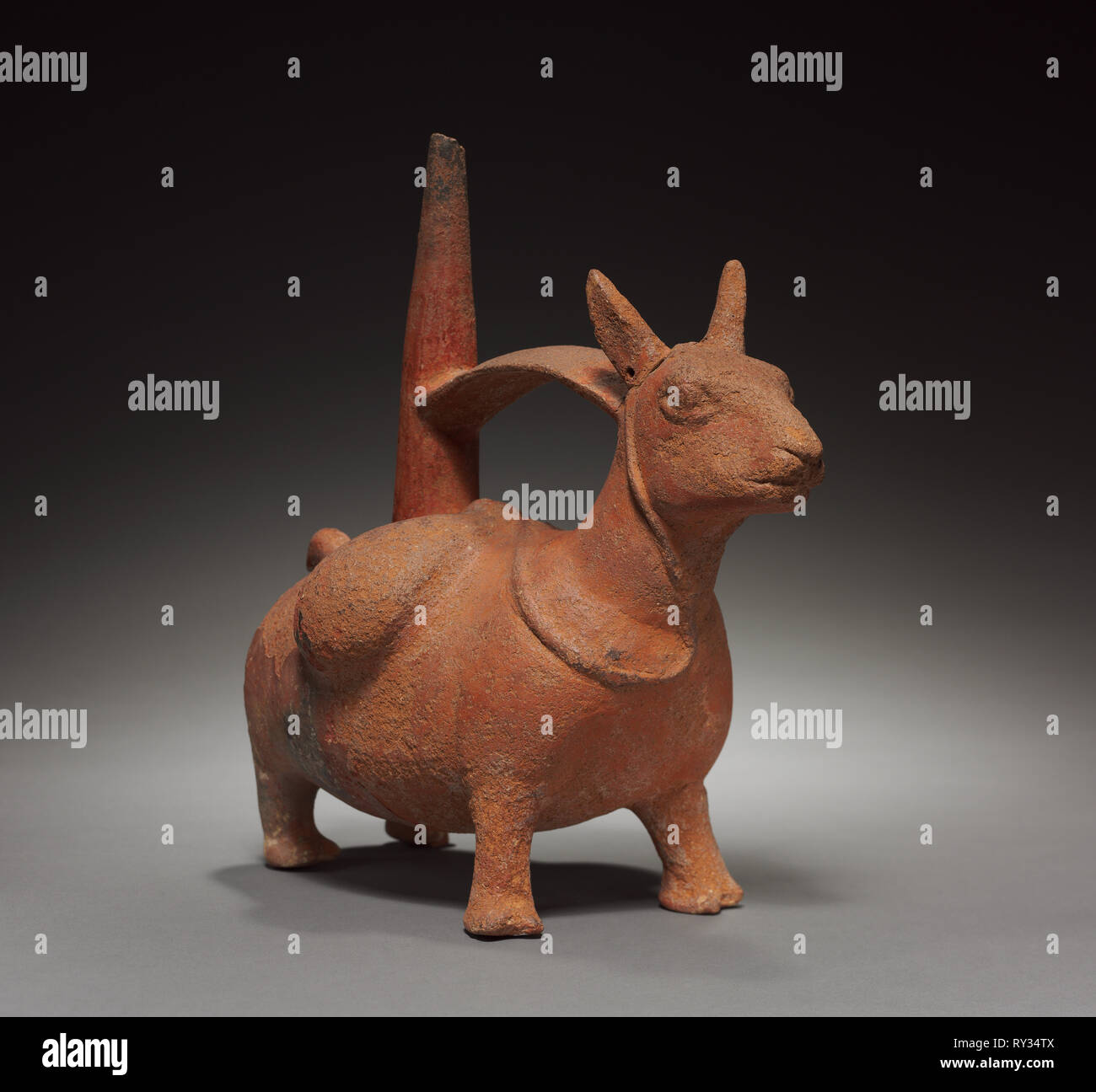 Inca pottery llama hi-res stock photography and images - Alamy