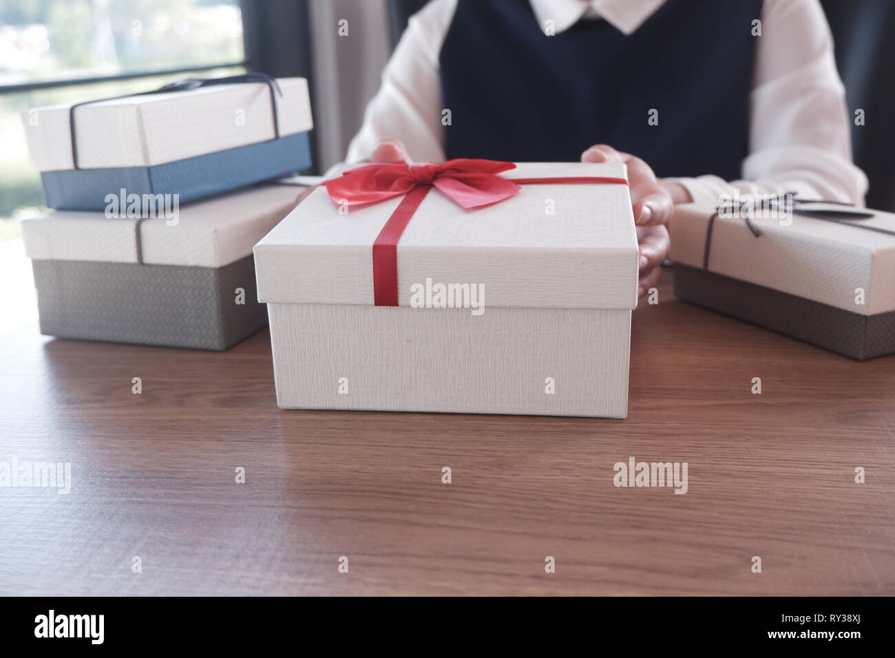 Child receiving package hi-res stock photography and images - Alamy