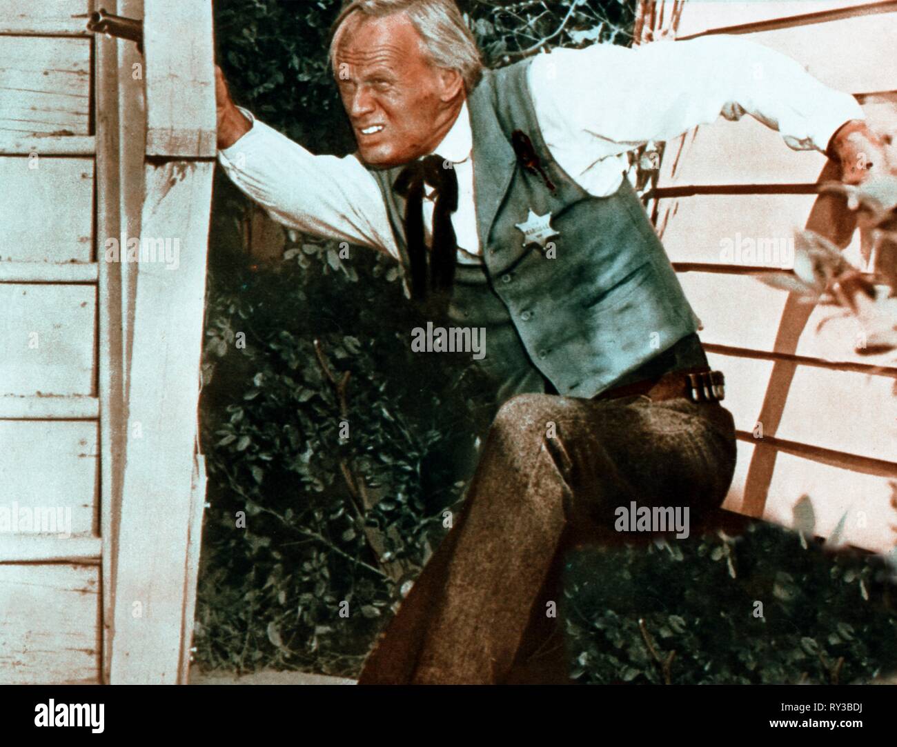 The gunfighter film hi-res stock photography and images - Alamy