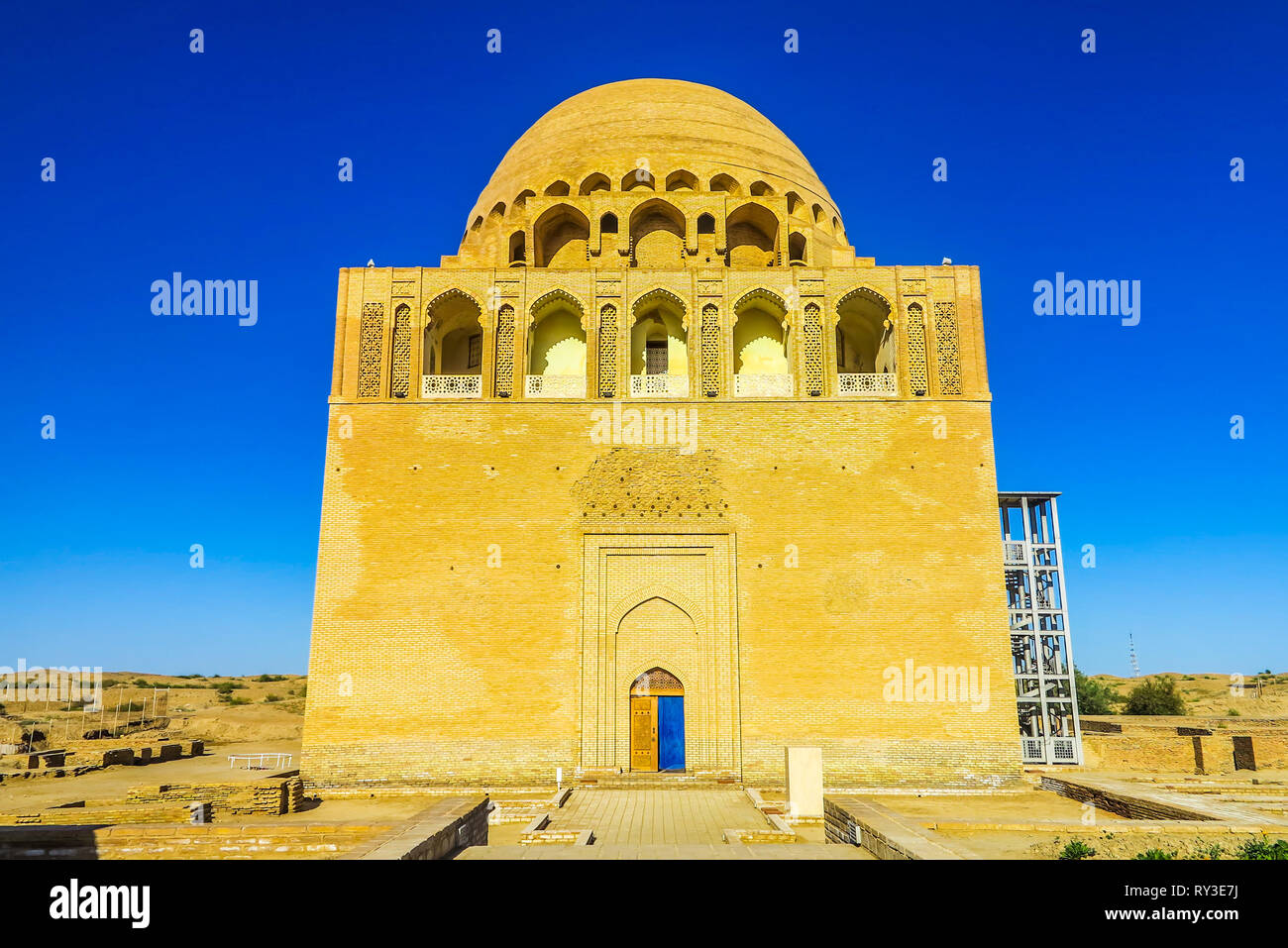 Mary Turkmenistan Sultan Sanjar Mausoleum at Sunset Frontal View Stock ...
