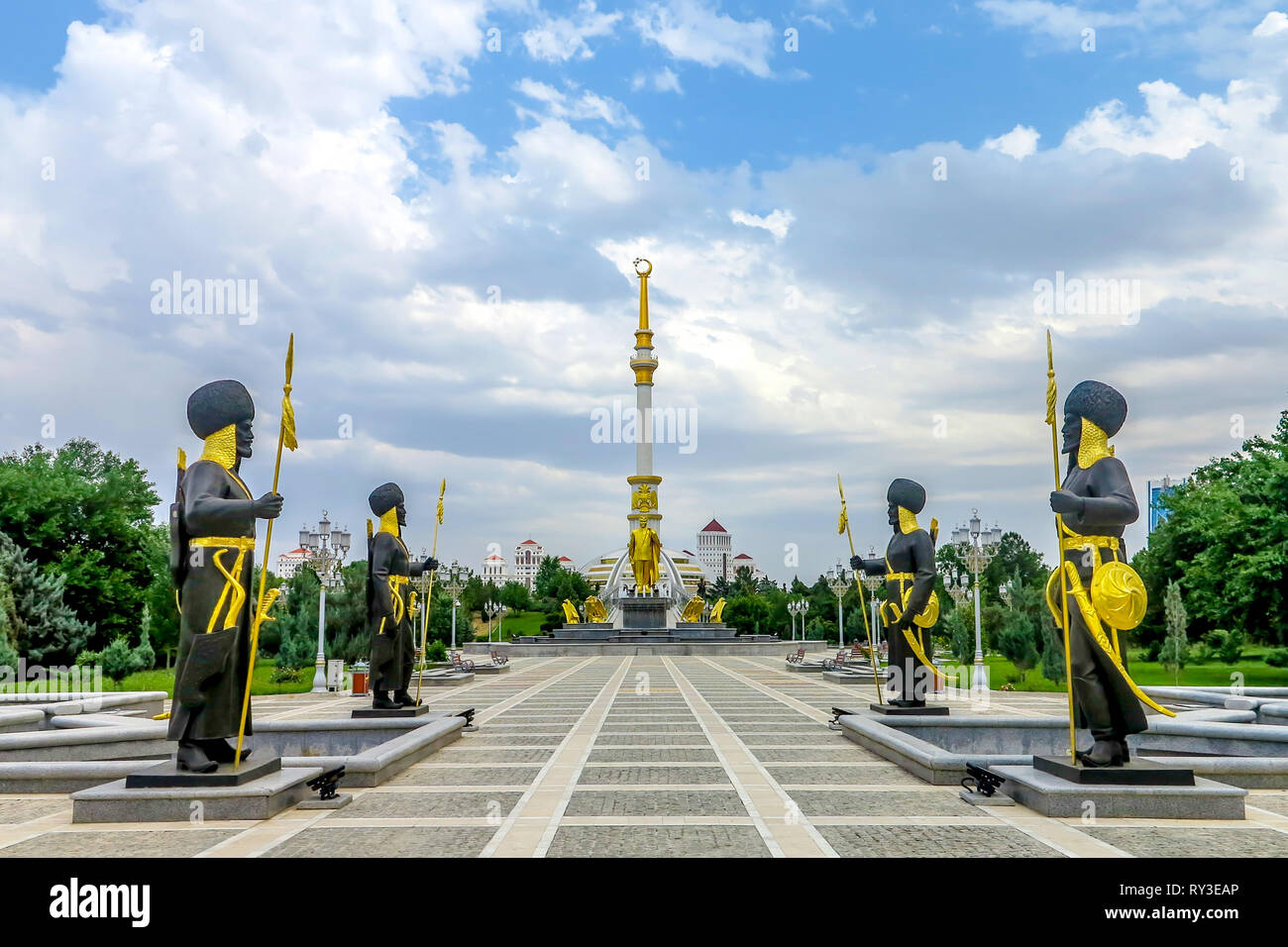 Ashgabat Independence Monument with President Saparmurat Niyazov Statue ...