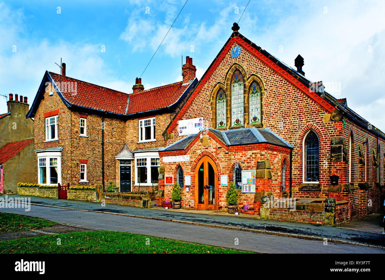 Period church architecture hi-res stock photography and images - Alamy