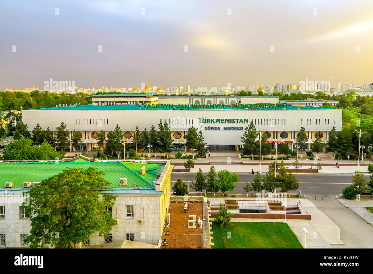 Ashgabat Turkmenistan Sowda Merkezi Magtymguly Sayoly Street Busy ...