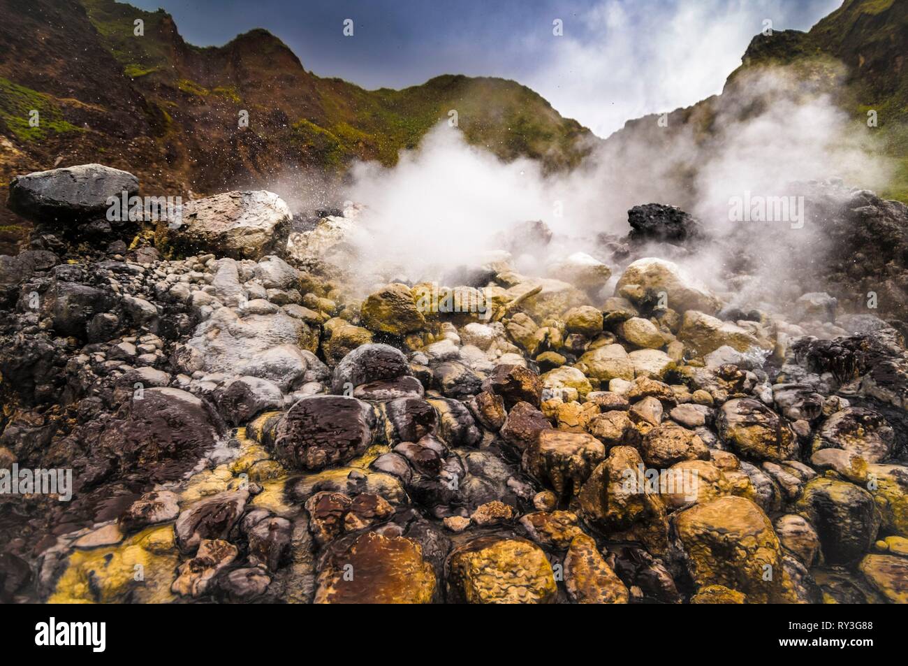 Morne trois pitons dominica hi-res stock photography and images - Alamy