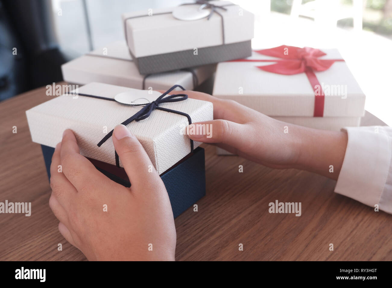 Holding hands child vector hi-res stock photography and images - Alamy