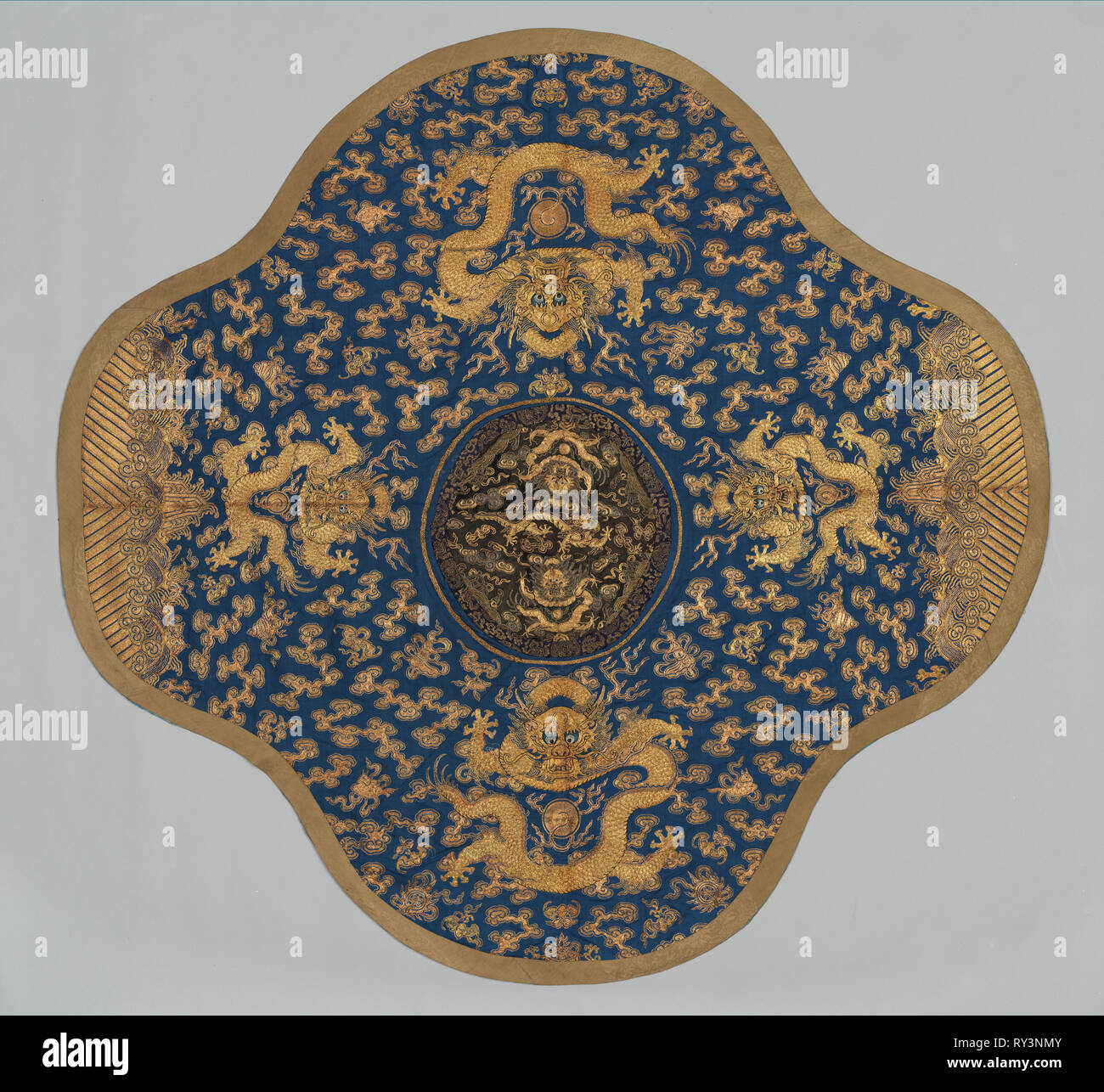 Lobed table hi-res stock photography and images - Alamy