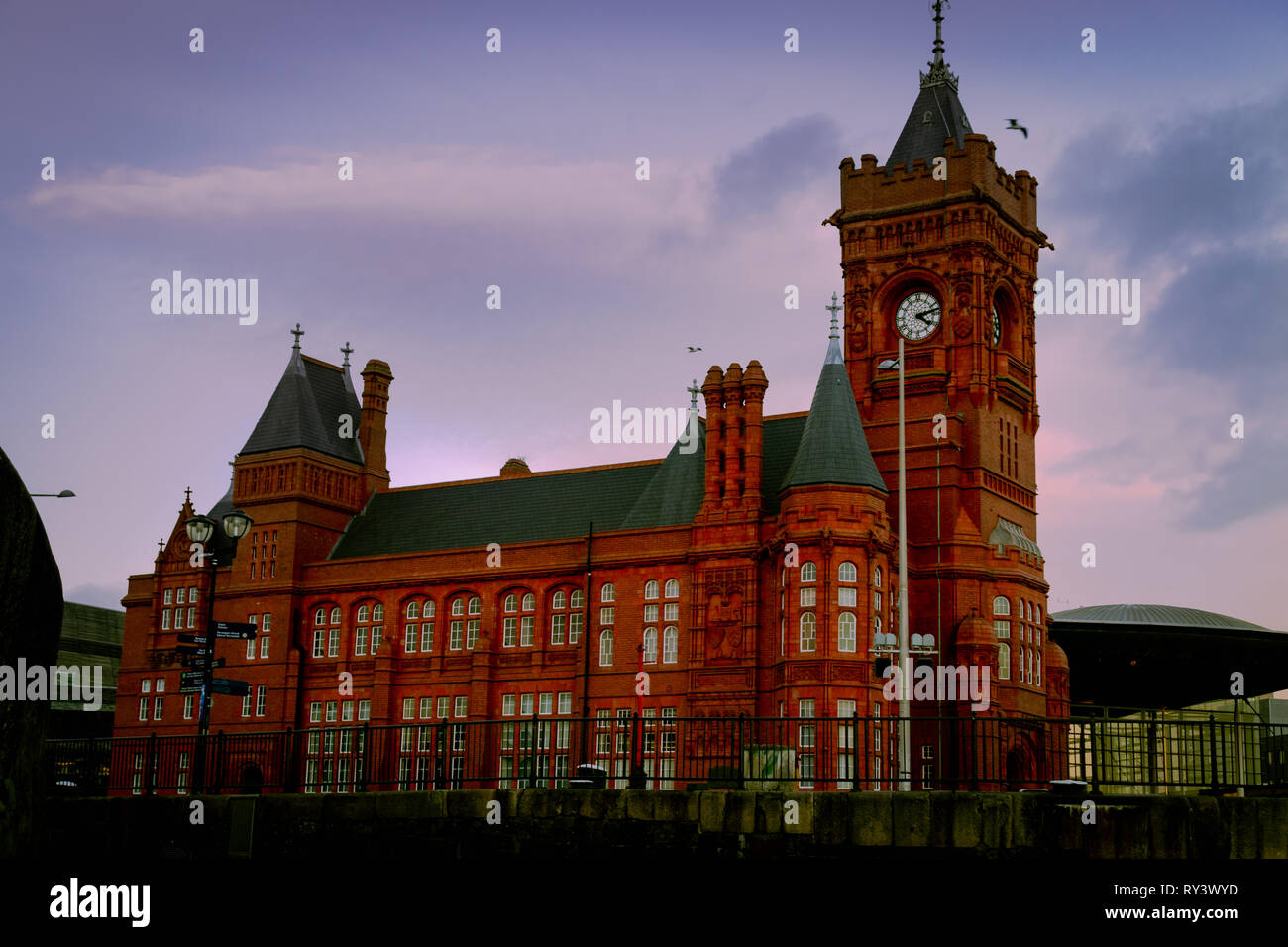 The old Victorian Pierhead Building in Cardiff Stock Photo - Alamy
