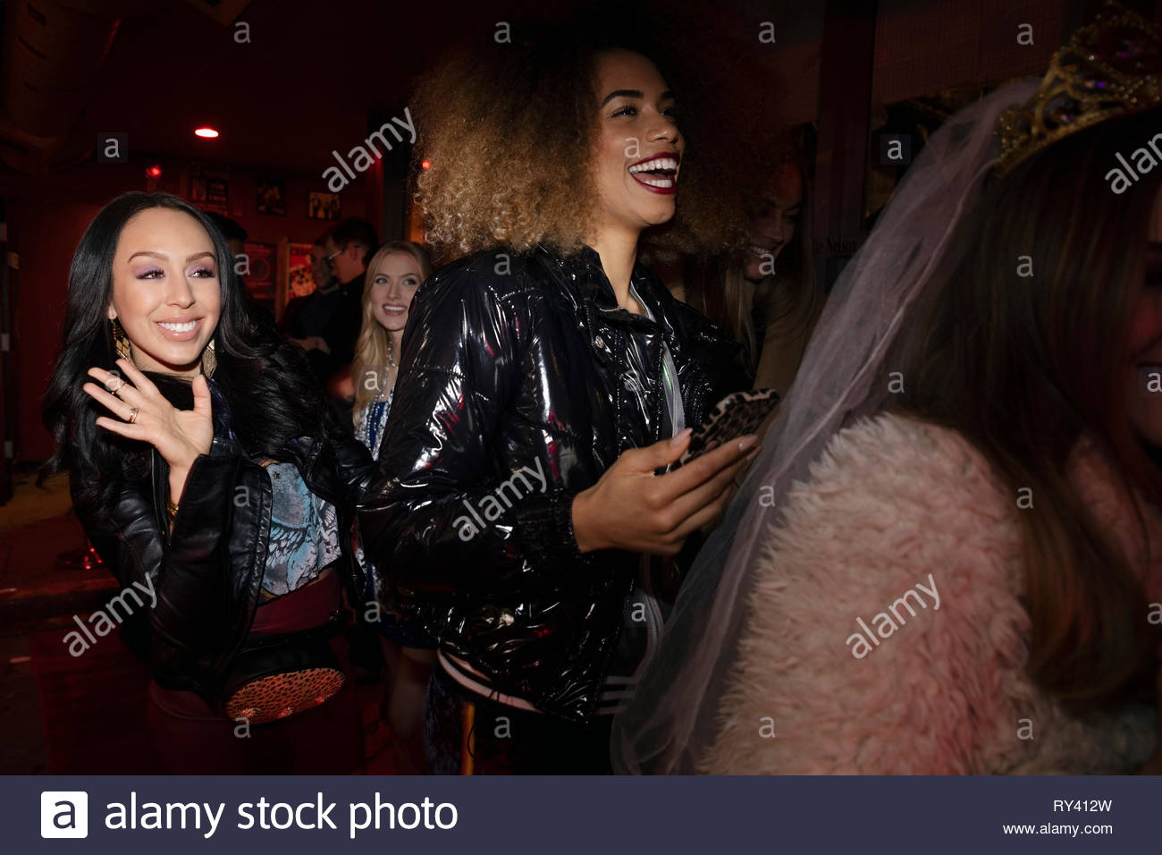Urban nightclub hi-res stock photography and images - Alamy