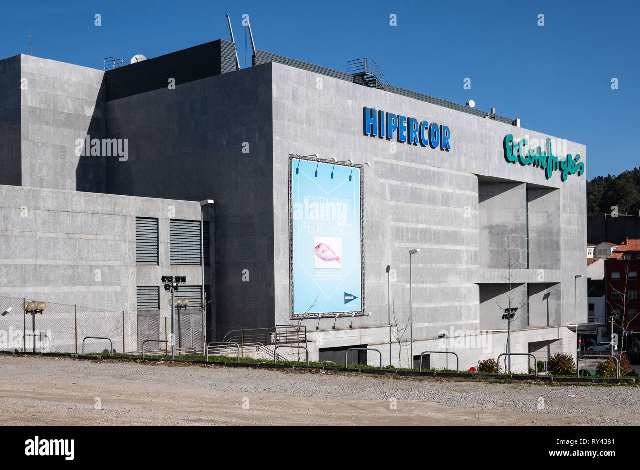 Hipercor hi-res stock photography and images - Alamy