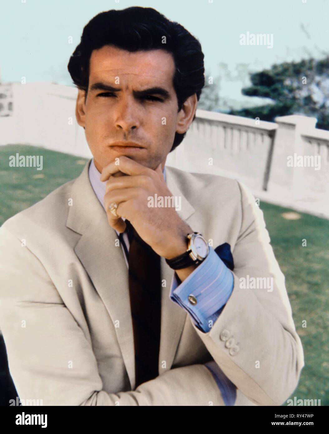 Noble house pierce brosnan hi-res stock photography and images - Alamy