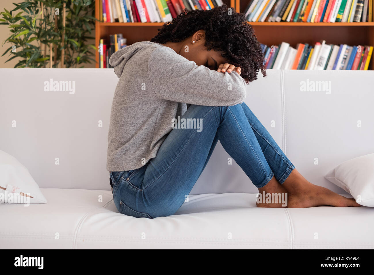 Teenager troubled hi-res stock photography and images - Alamy