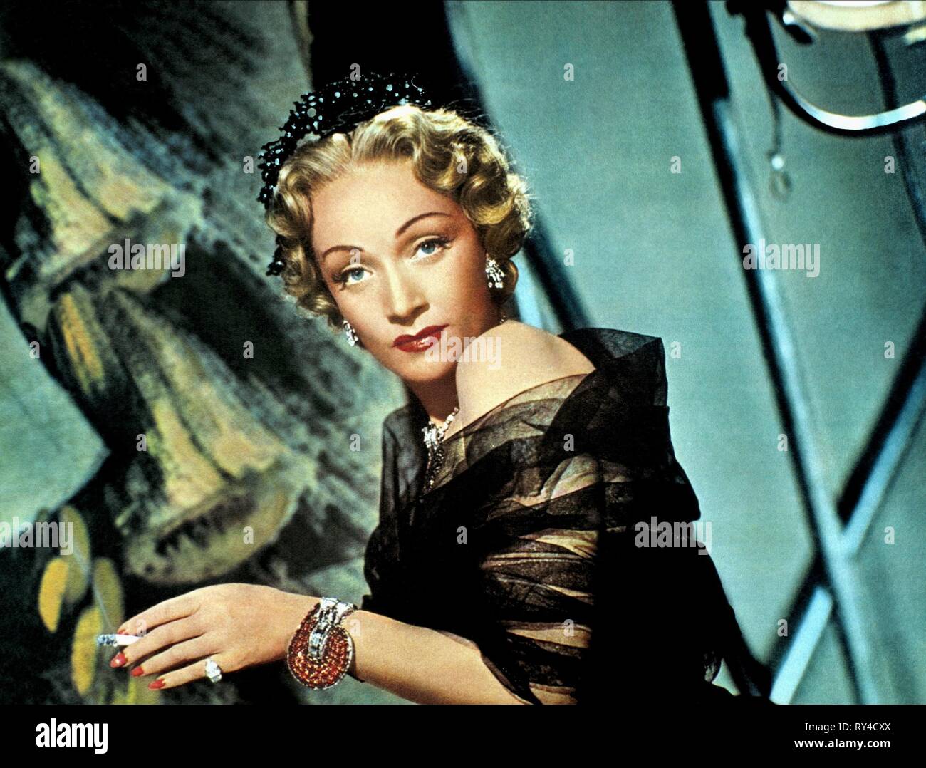 MARLENE DIETRICH, STAGE FRIGHT, 1950 Stock Photo - Alamy