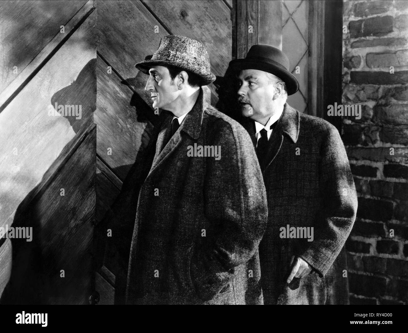 RATHBONE,BRUCE, THE SPIDER WOMAN, 1944 Stock Photo - Alamy