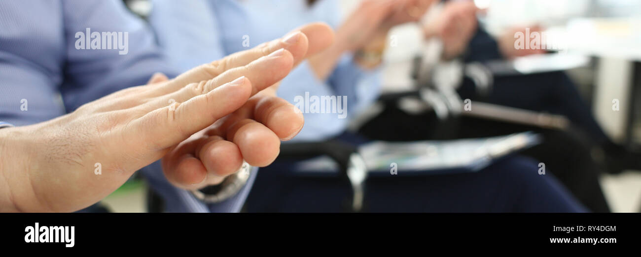 Applaud approval hi-res stock photography and images - Alamy