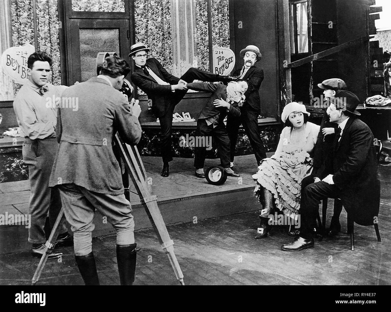 Harry lloyd silent movie hi-res stock photography and images - Alamy