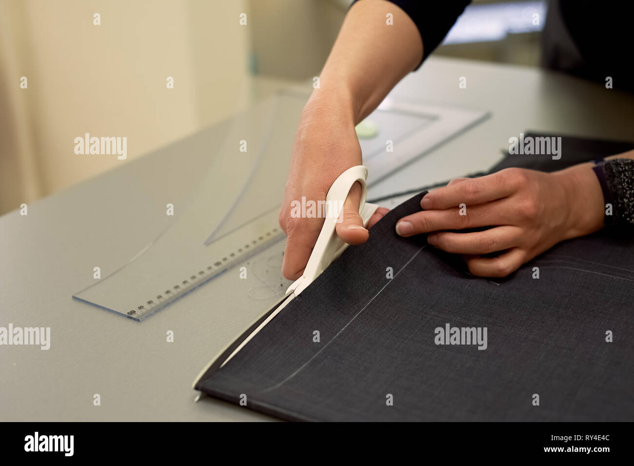 Master cutting table hi-res stock photography and images - Alamy