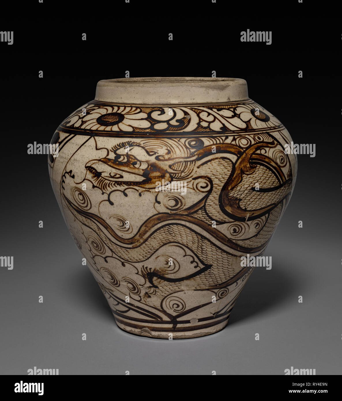 Jar with Dragon: Cizhou Ware, 1271-1368. China, Yuan dynasty (1271-1368 ...