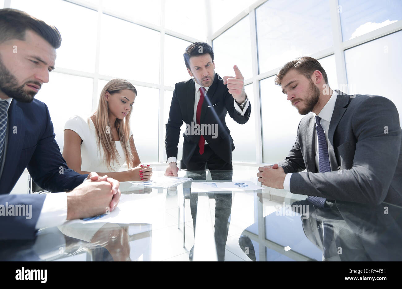 Office reprimand hi-res stock photography and images - Alamy