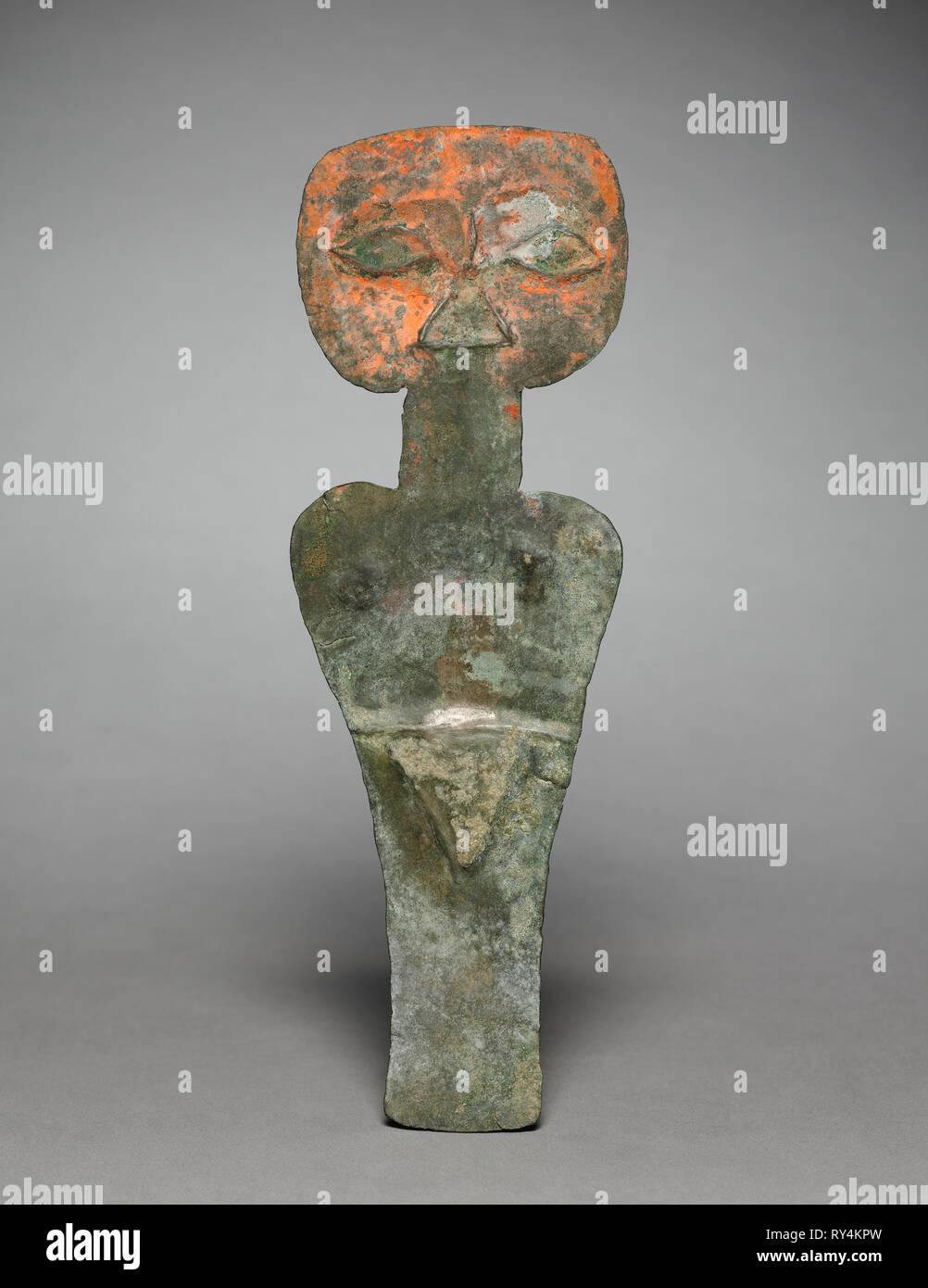 Hammered silvered copper hi-res stock photography and images - Alamy