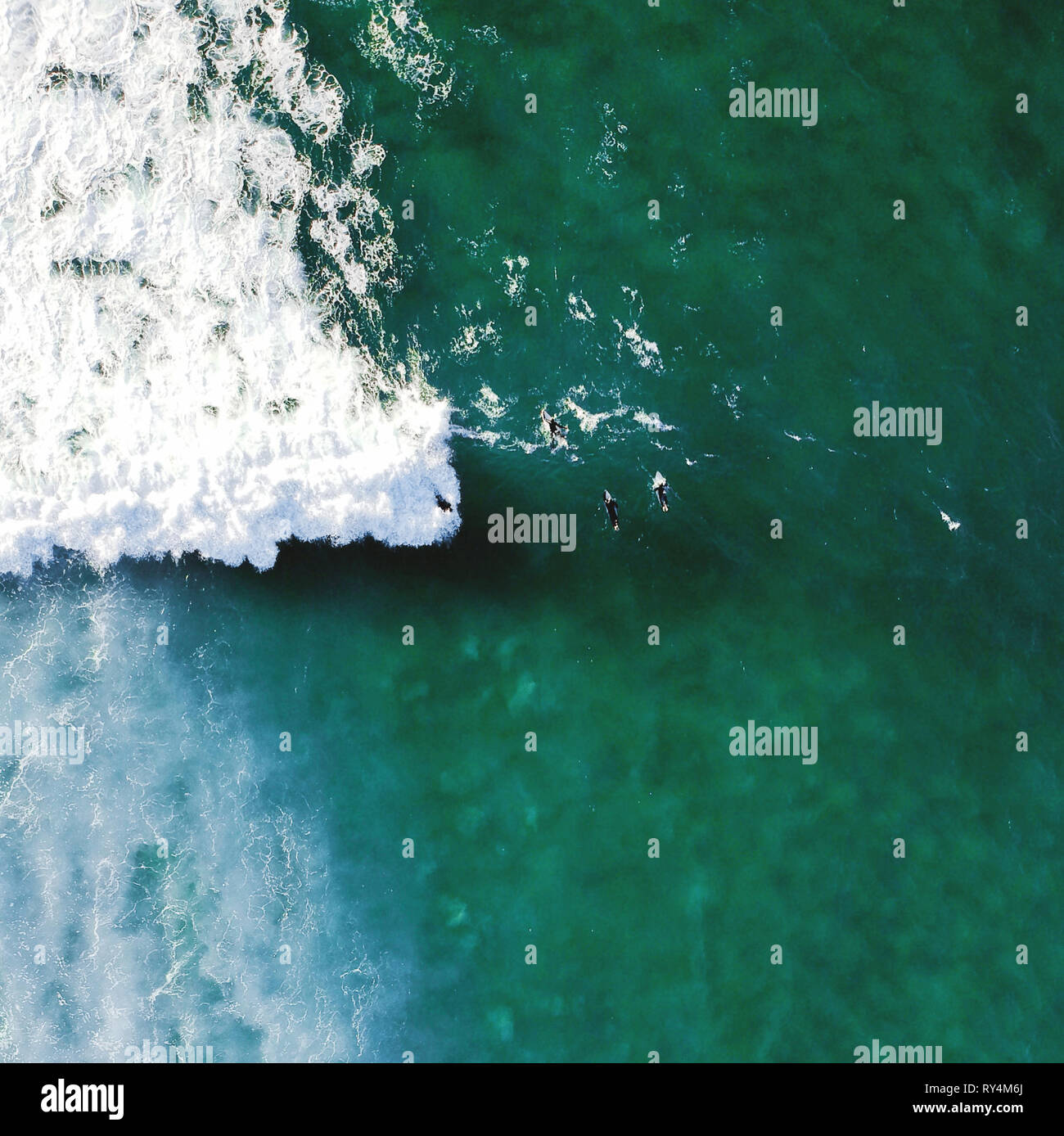 Aerial view of sup surfers hi-res stock photography and images - Alamy