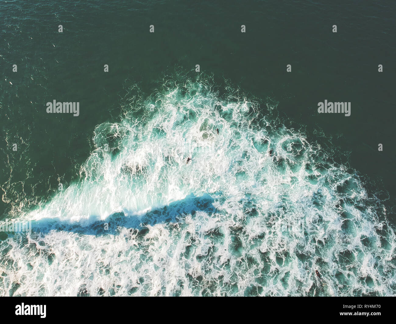 Aerial view of sup surfers hi-res stock photography and images - Alamy