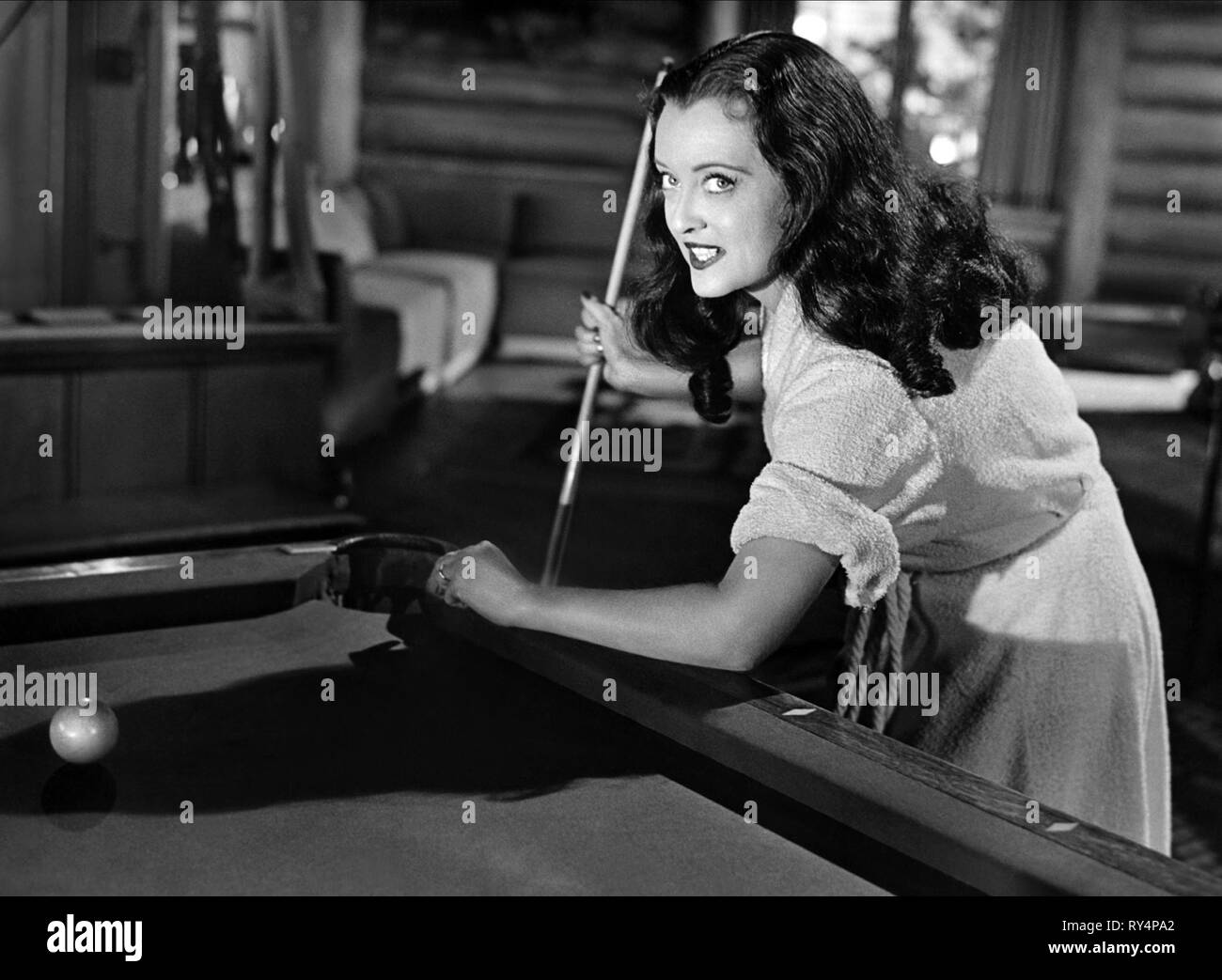 BETTE DAVIS, BEYOND THE FOREST, 1949 Stock Photo - Alamy