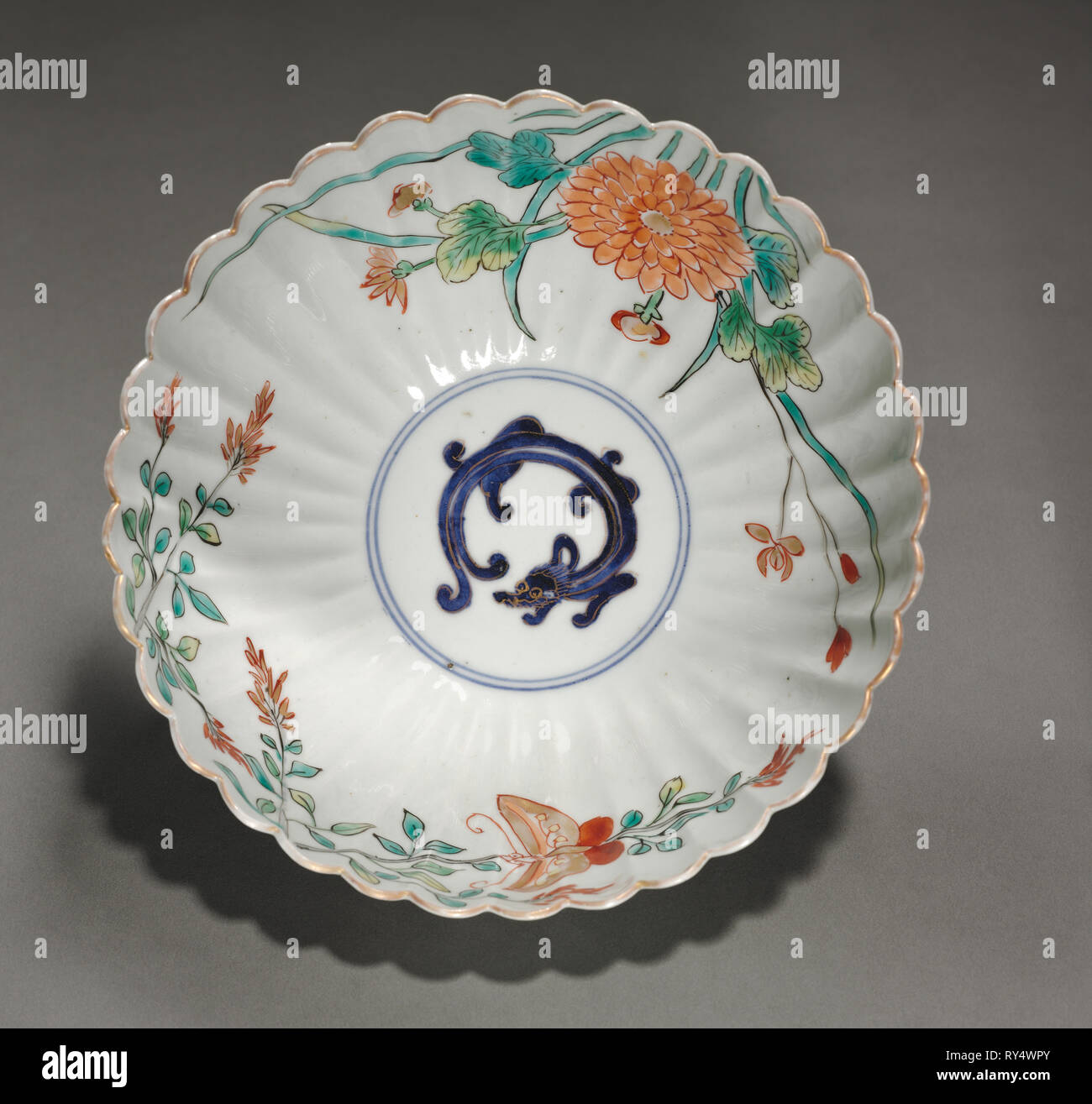 Porcelain early 1700s hi-res stock photography and images - Alamy