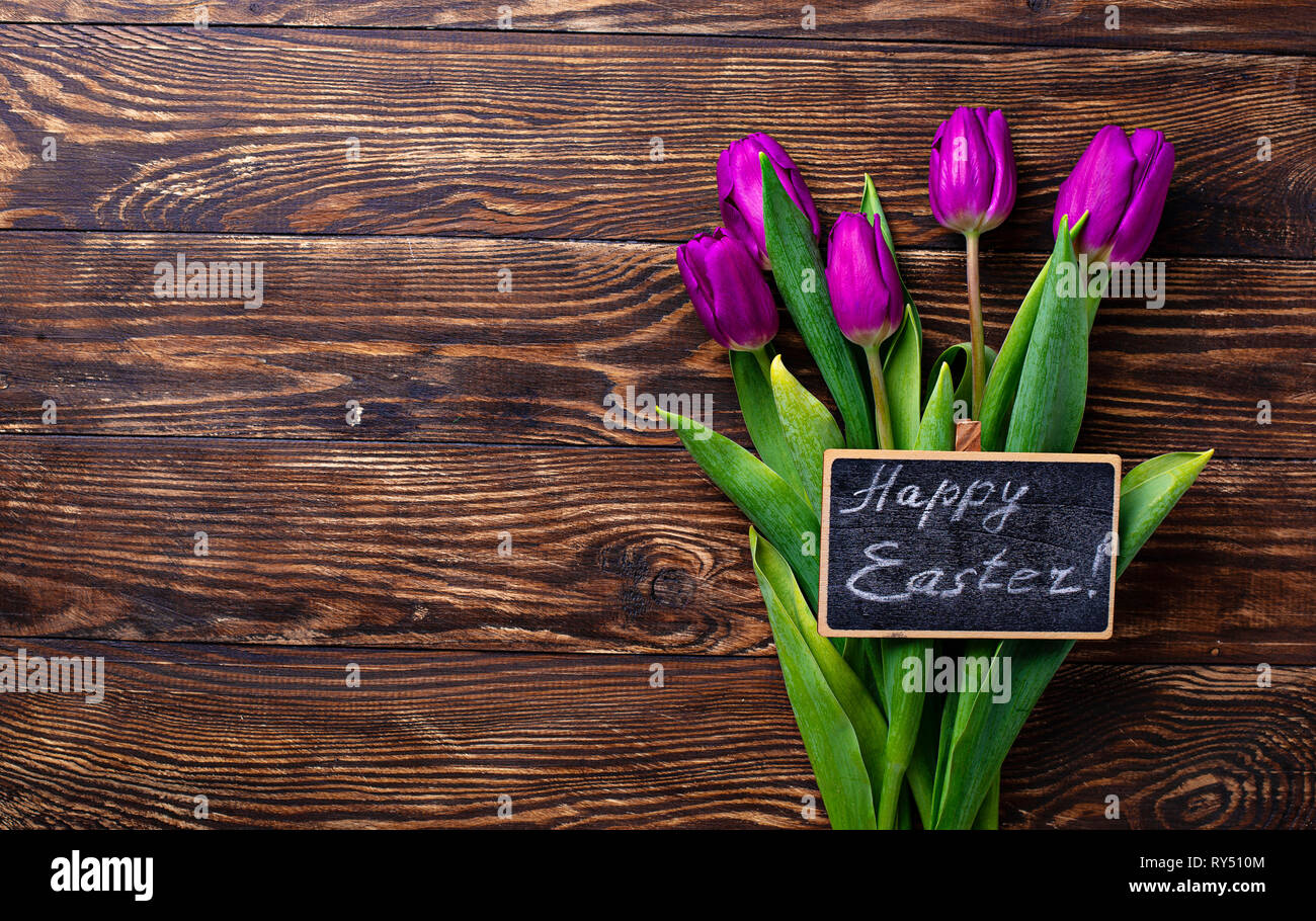 Easter background with tulip flowers Stock Photo - Alamy