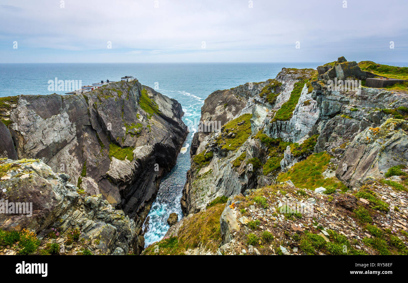Mizen Head Cliffs and Lighthouse Museum Stock Photo - Alamy