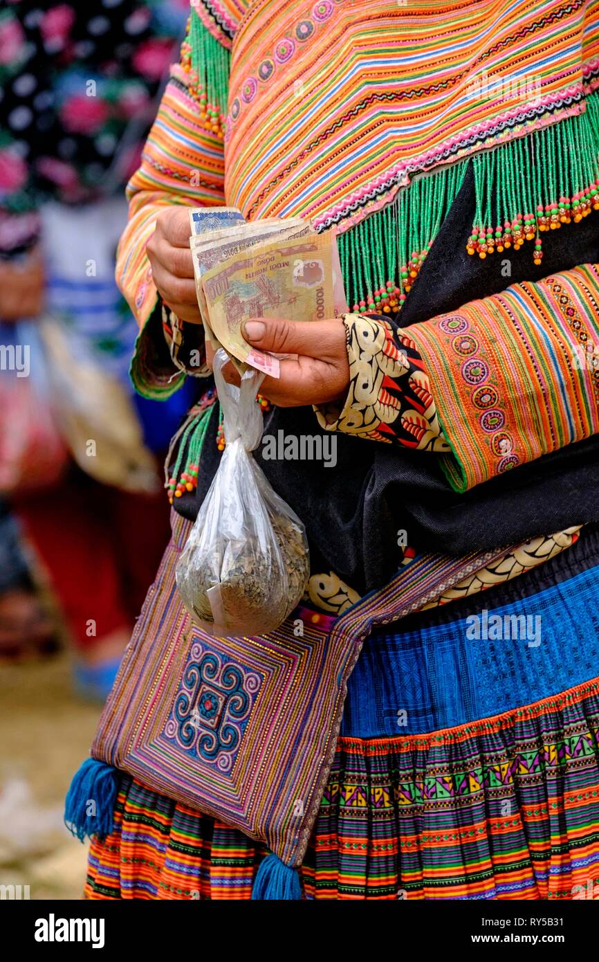 Vietnam, Lao Cai province, Sin Chen ethnic market, flower Hmongs tribal ...