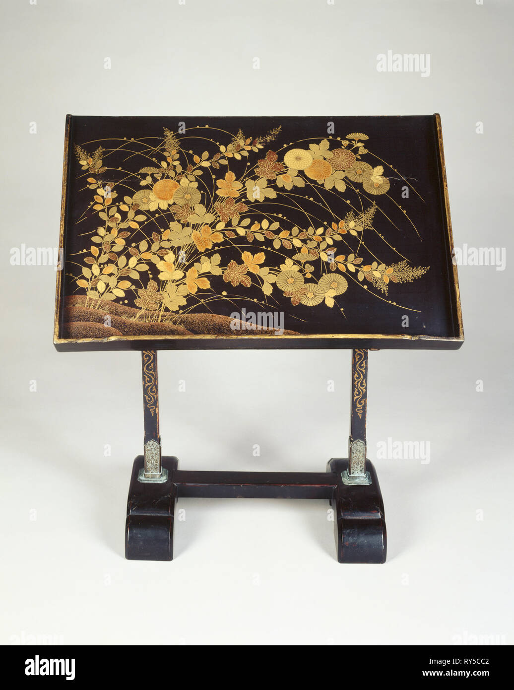 Reading Stand, early 17th century. Japan, Momoyama Period (1573-1615 ...