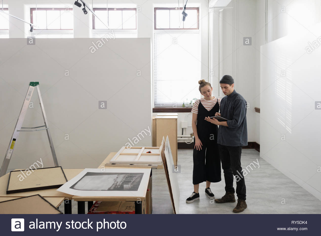 Tablet art hi-res stock photography and images - Alamy
