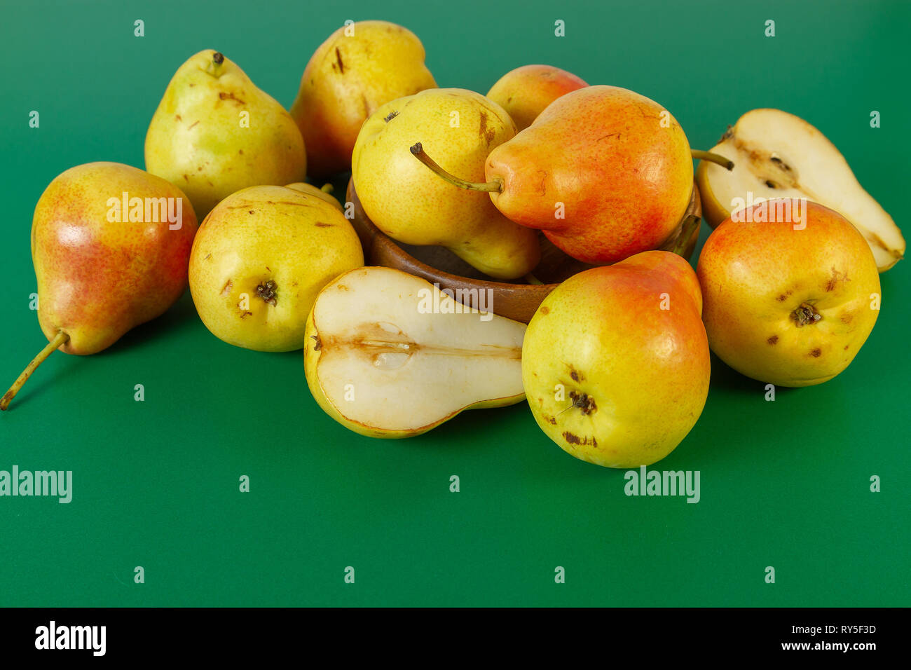 Pear still life hi-res stock photography and images - Alamy
