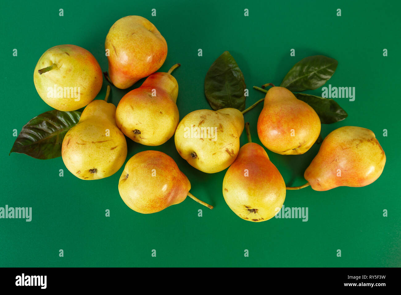 Fresh pears leaves background hi-res stock photography and images - Alamy