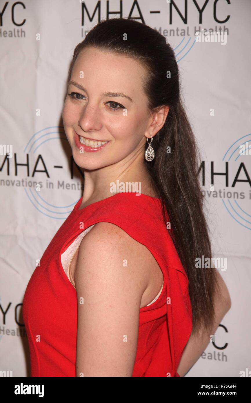 Sarah hughes hi-res stock photography and images - Alamy