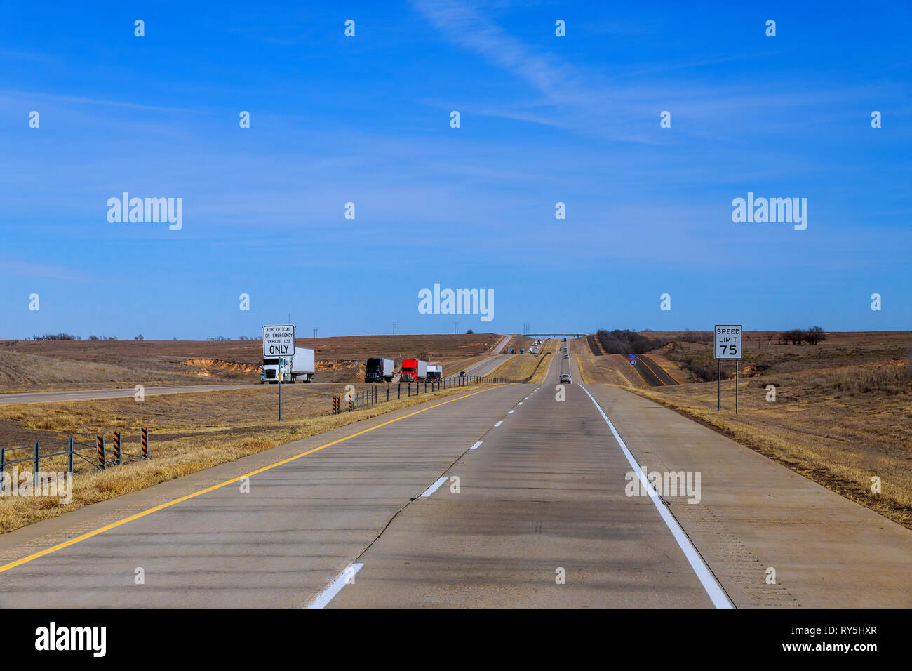 Car driving on interstate highway hi-res stock photography and images ...