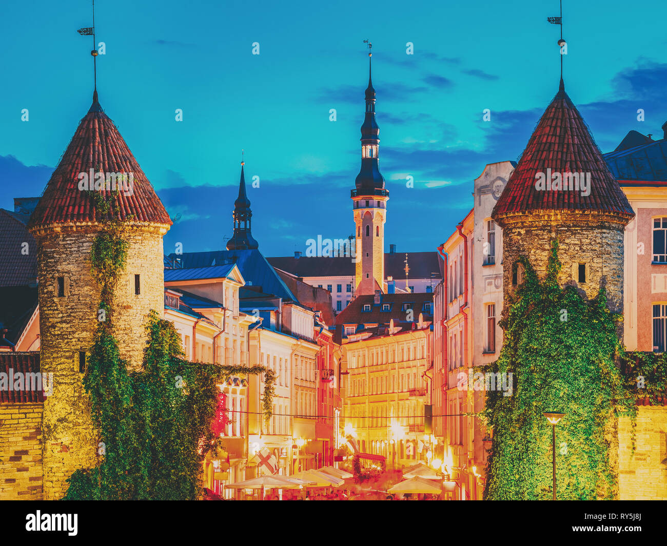 Capital tourist sight historic building hi-res stock photography and ...