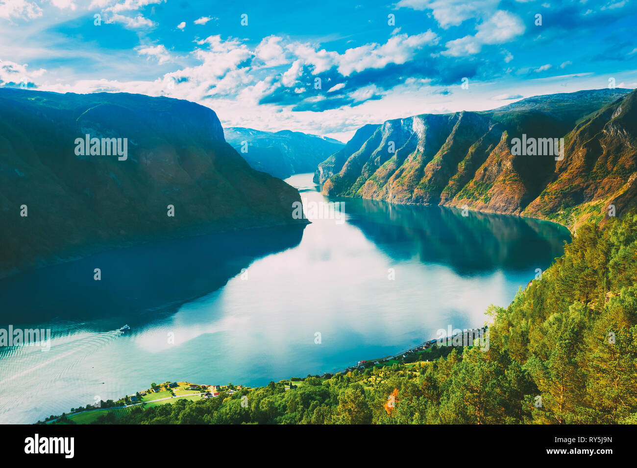 Bay of beauty in nature hi-res stock photography and images - Alamy