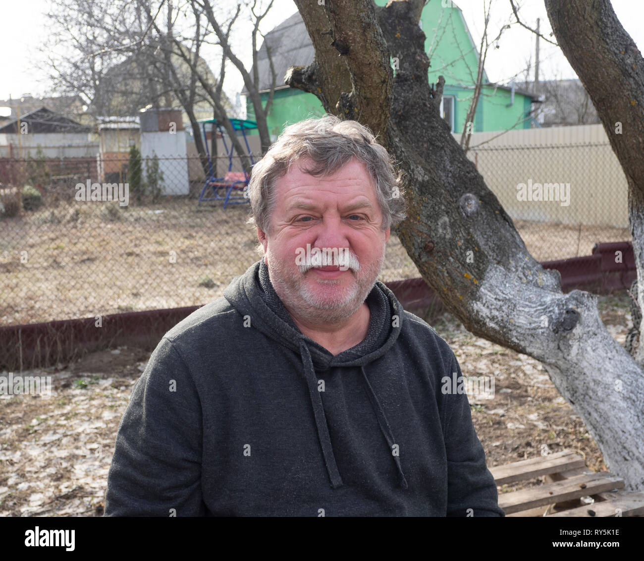 Joyful man hi-res stock photography and images - Alamy