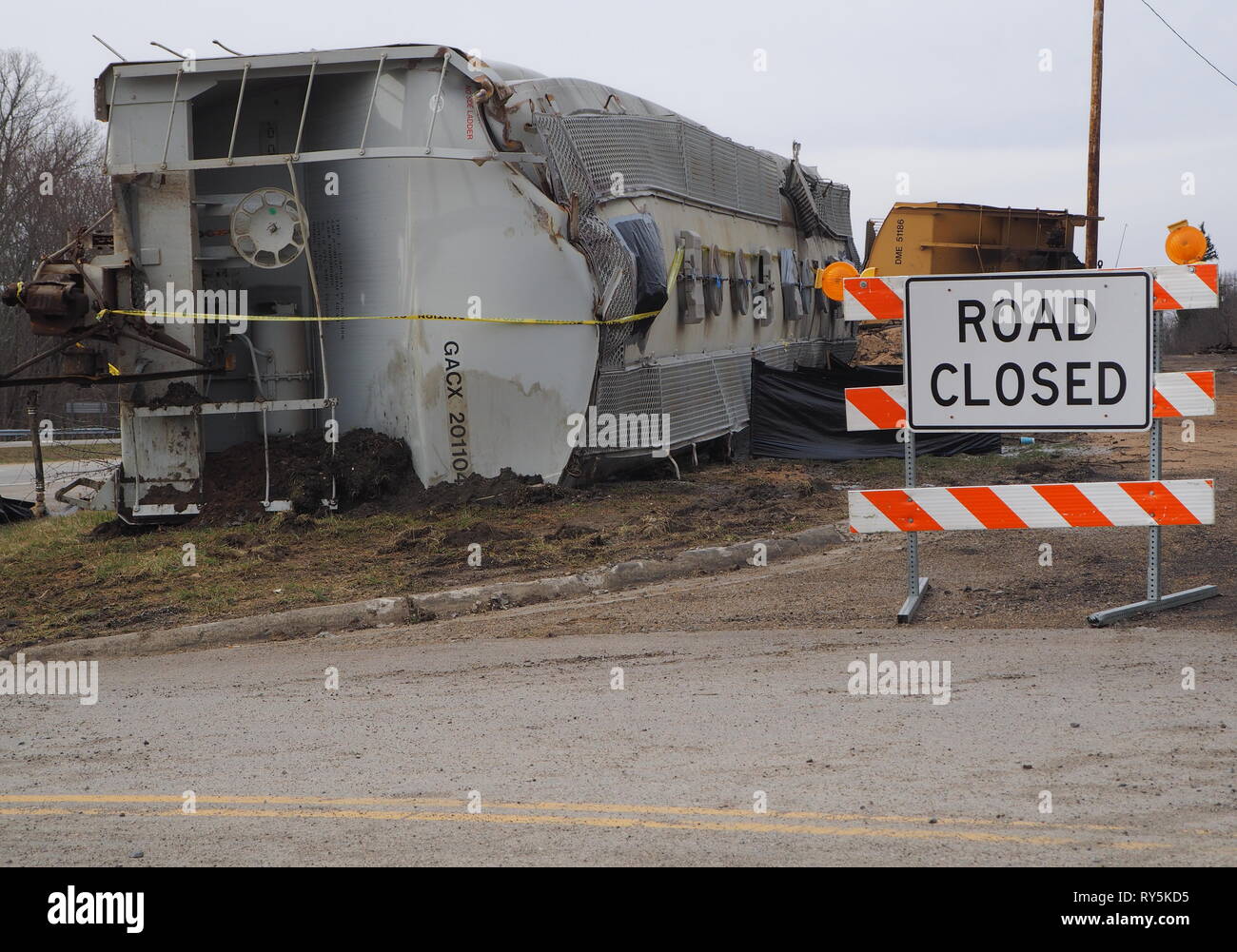 Grain hopper hi-res stock photography and images - Alamy