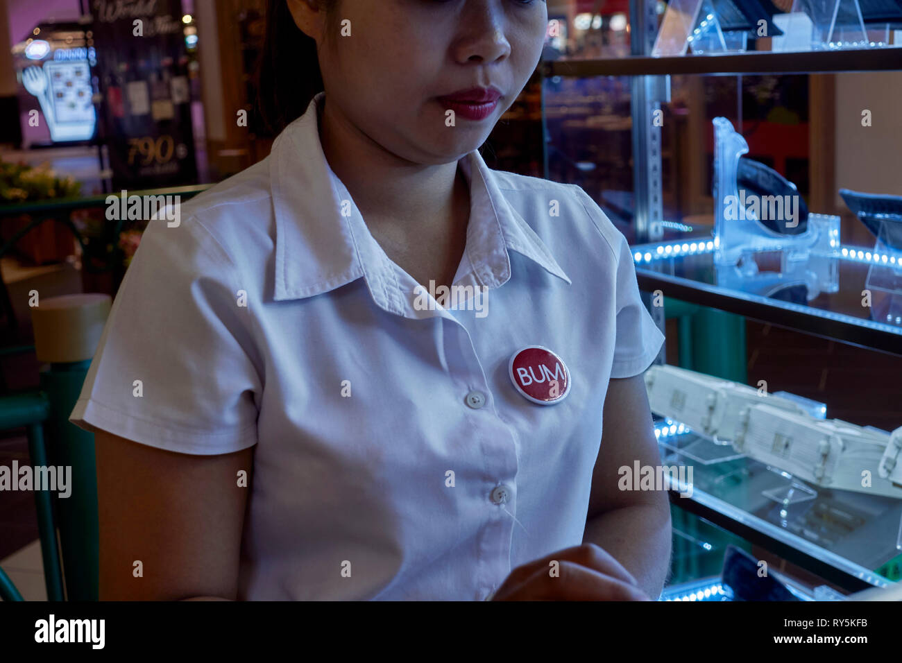 Female waitress hi-res stock photography and images - Alamy