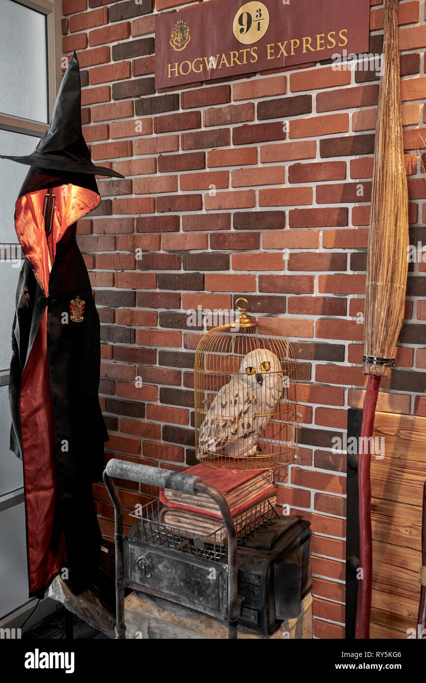 Harry Potter and Hogwarts theme restaurant and coffee bar- Sip"n Go ...