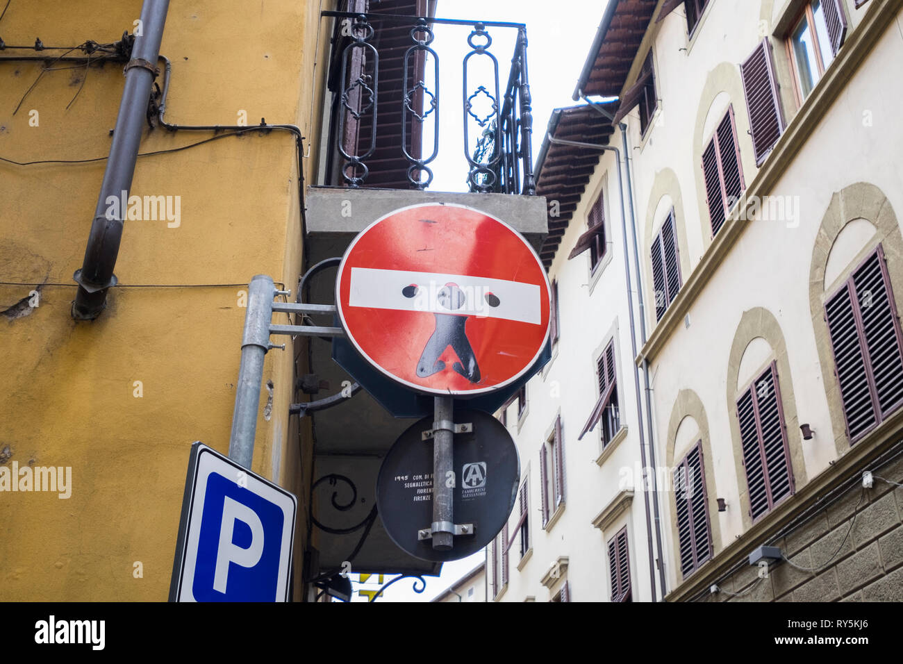 Stockade hi-res stock photography and images - Alamy