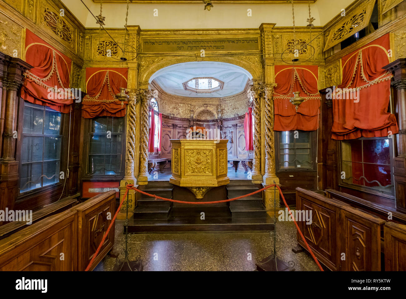 Interior of the Jewish Canton synagogue in Venice, Italy Stock Photo ...